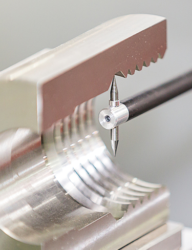 חלקים בעלי מורכבות גאומטרית גבוה ודיוקים גבוהים